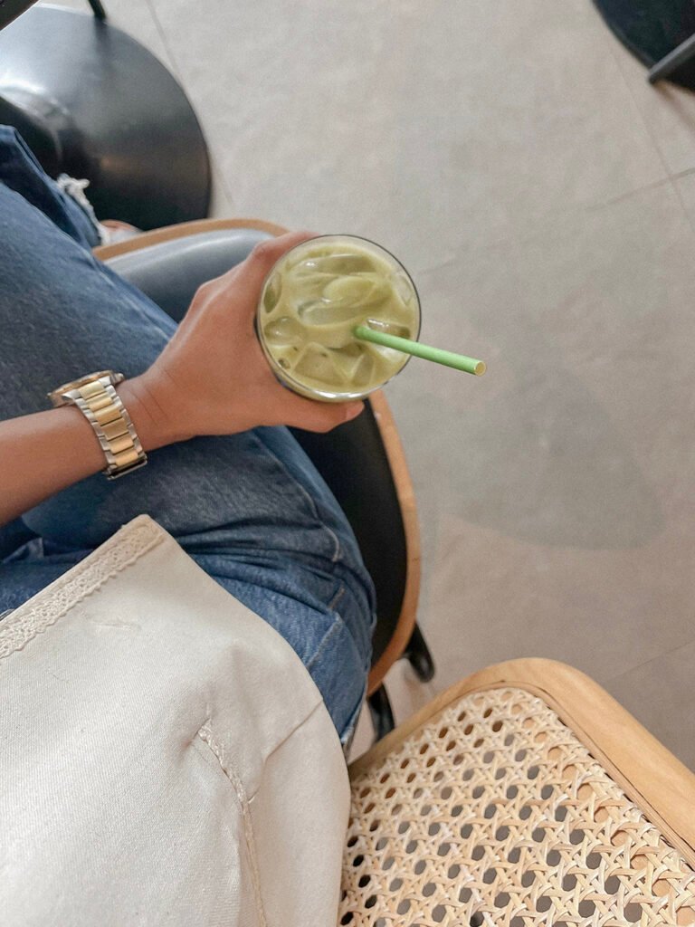 The Clean Girl Aesthetic Explained: A Complete Guide ⋆ The Aesthetic Shop