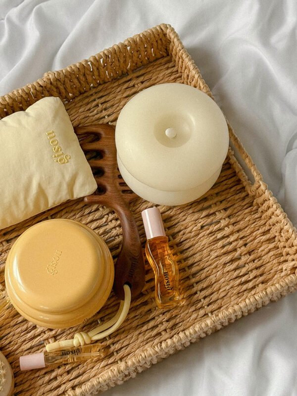 The Clean Girl Aesthetic Explained: A Complete Guide ⋆ The Aesthetic Shop