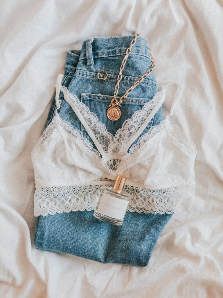 The Clean Girl Aesthetic Explained: A Complete Guide ⋆ The Aesthetic Shop